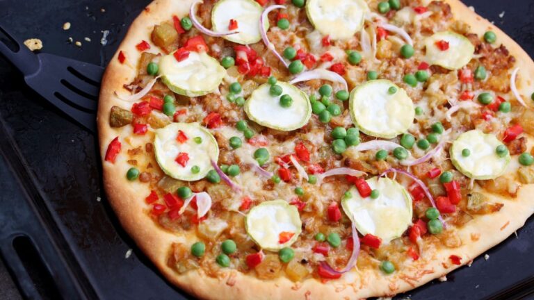 19 Crazy Pizza toppings From Around The World - Dope AF